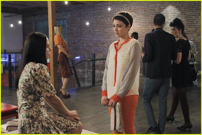 Beth Puts On A Fashion Show On Tonight's 'Chasing Life' | Photo 778248 ...