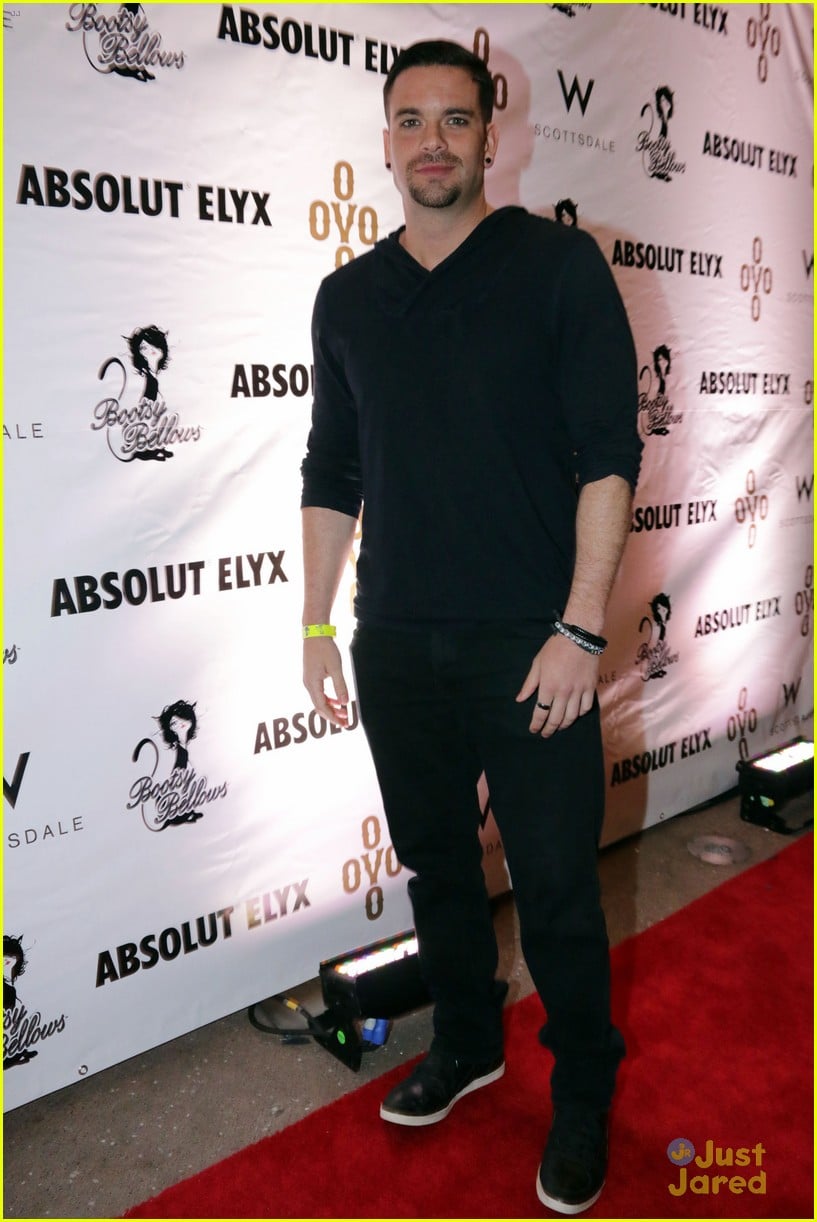 Mark Salling Parties with Drake Before Super Bowl 2015 | Photo 769887 ...