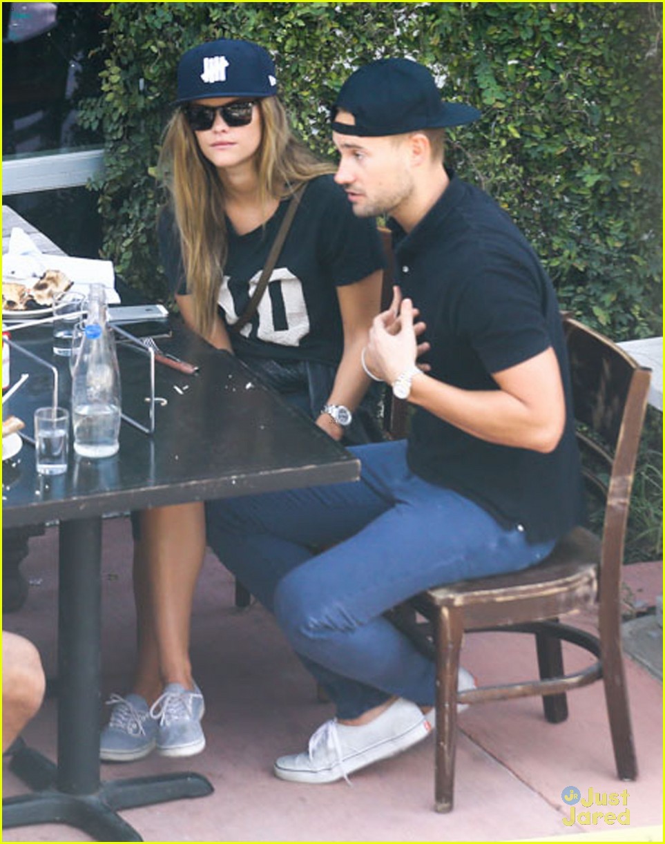 Nina Agdal & Boyfriend Reid Heidenry Share Lunchtime Laughs | Photo ...