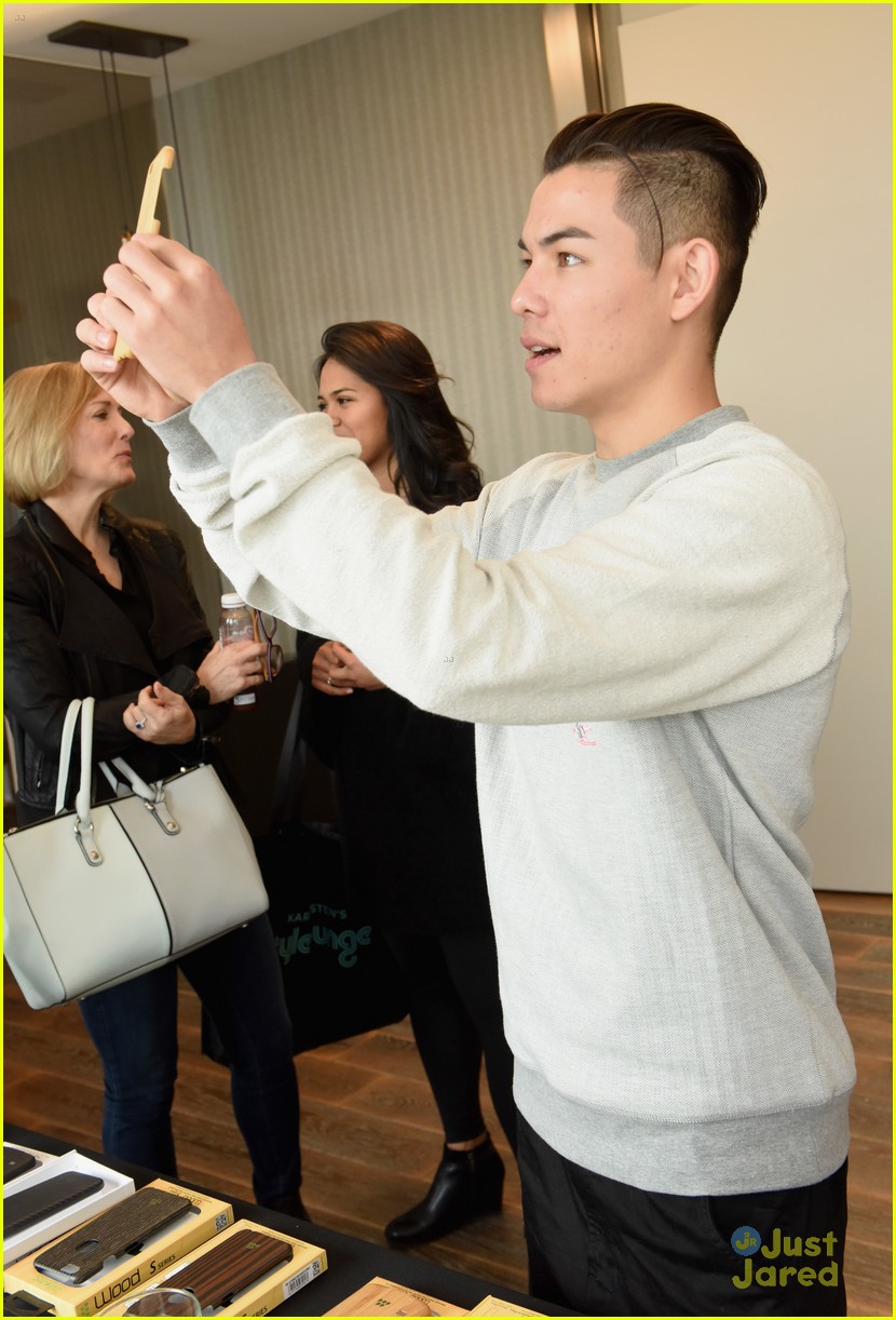 Ryan Potter Hits Up Gifting Suite Ahead of Oscars Tonight | Photo ...