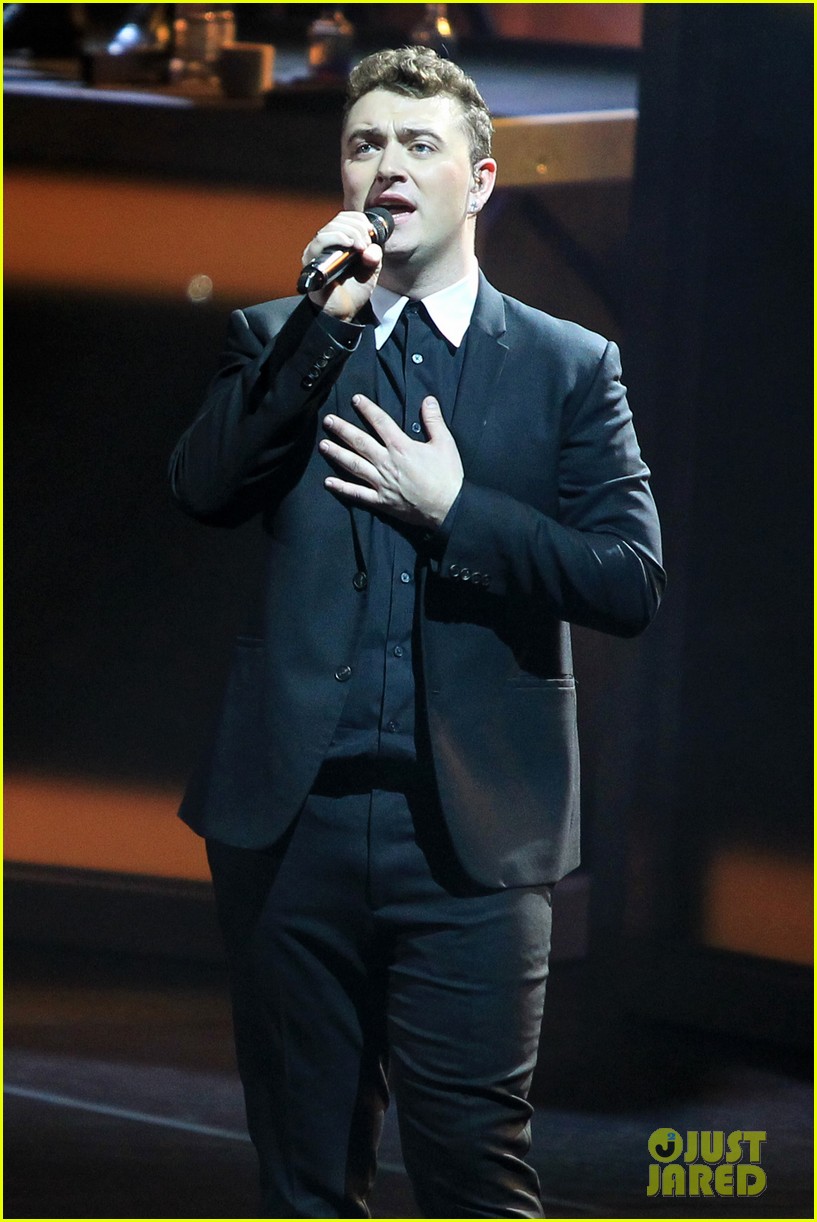 Sam Smith Debuts Heartbreaking 'Lay Me Down' Music Video - Watch Here ...