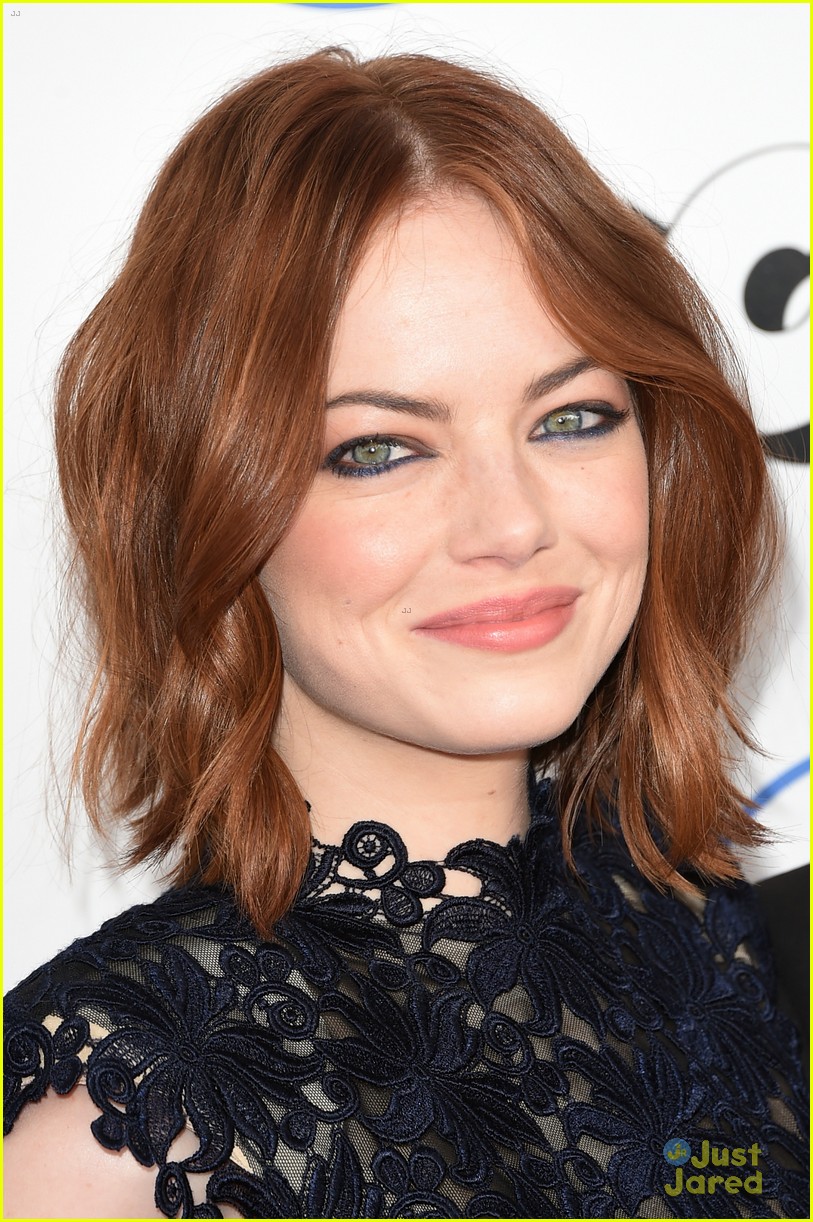 Emma Stone Flashes Some Skin at Spirit Awards 2015 | Photo 777887 ...