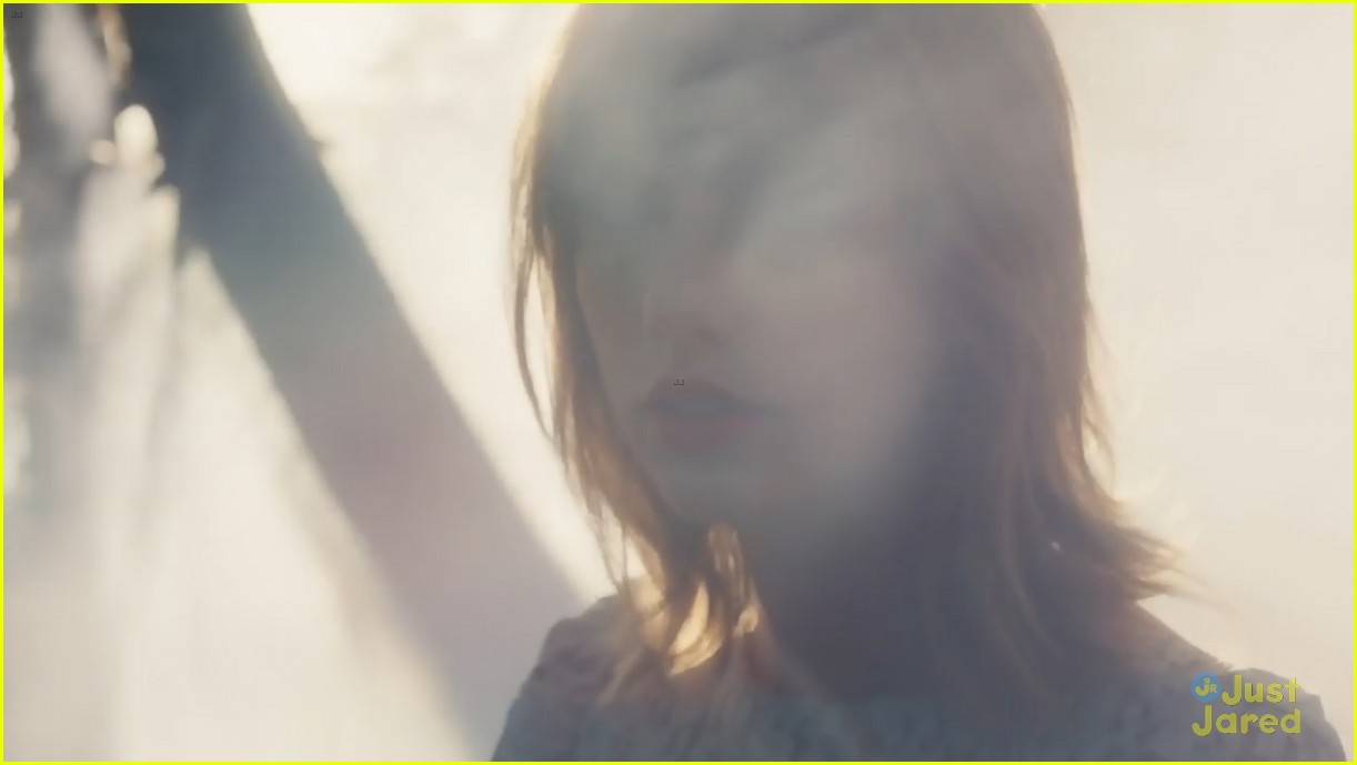 Taylor Swift Drops 'Style' Music Video! | Photo 774582 - Photo Gallery ...