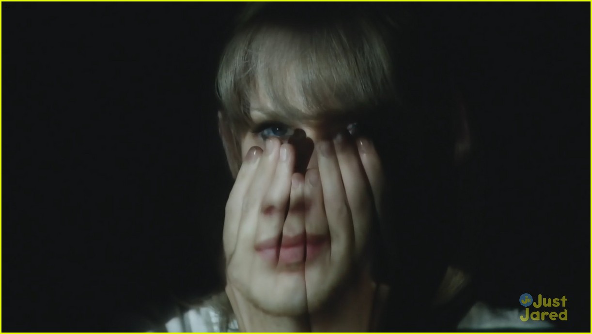 Taylor Swift Drops 'Style' Music Video! | Photo 774592 - Photo Gallery ...