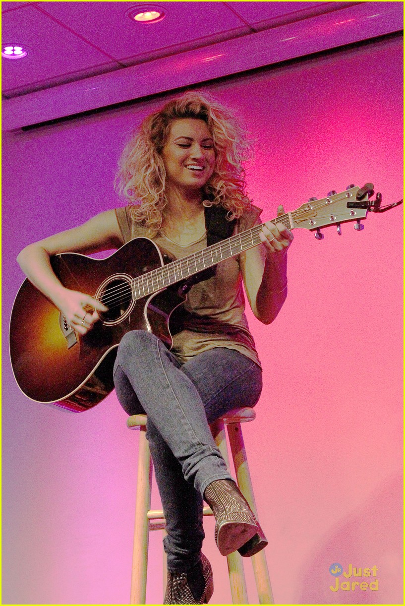 Tori Kelly Drops New 'Nobody Love' Music Video - Watch Now! | Photo 780283 - Photo Gallery ...