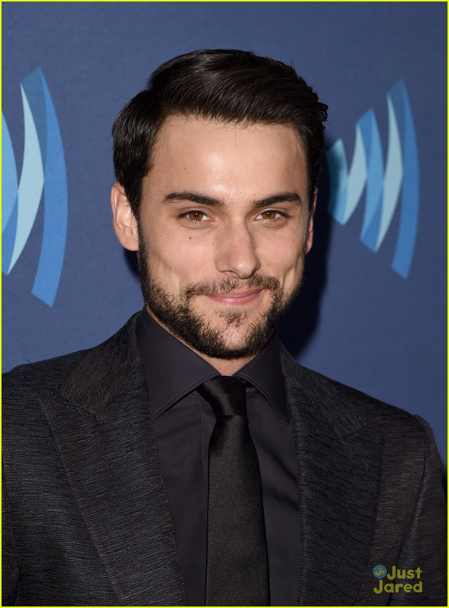 Glee's Alex Newell Performs & Receives Special Recognition Award at ...