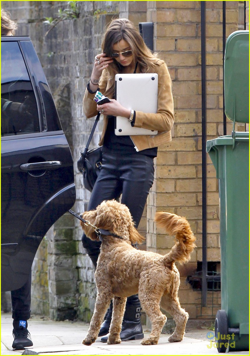 Eleanor Calder Steps Out After Split With One Direction's Louis ...