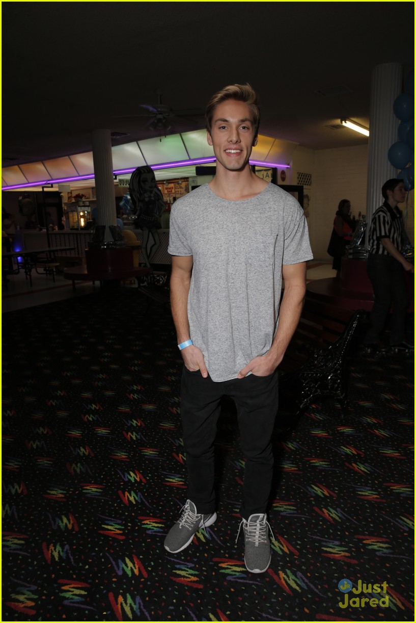 Dylan Riley Snyder Throws It Back With Monster High & JJJ After 'Kickin ...