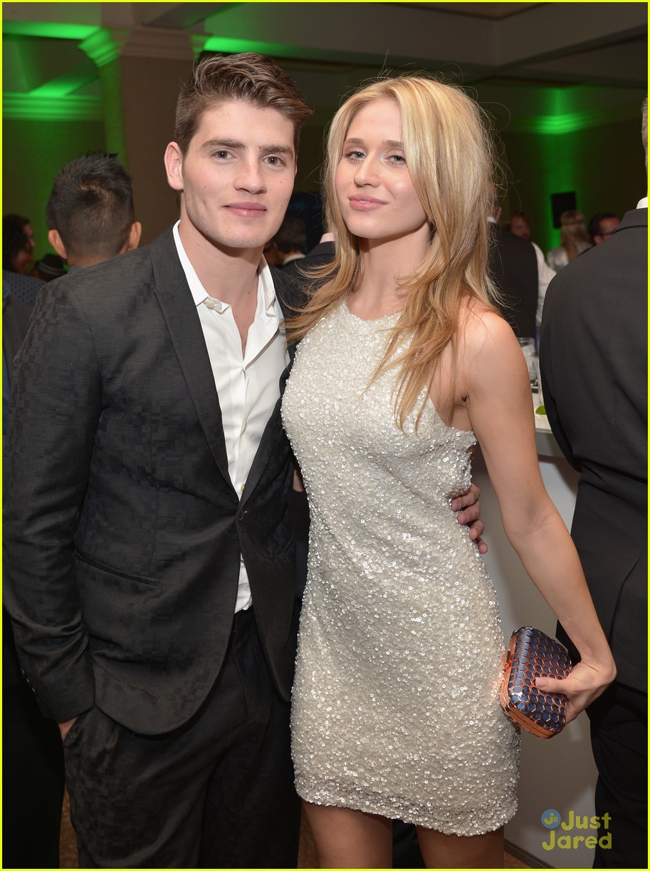 Kiersey Clemons Joins 'Faking It' Cast For GLAAD Media Awards 2015 ...