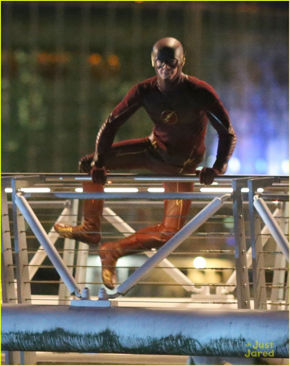 Full Sized Photo of the flash waltz candice patton grant gustin scenes ...