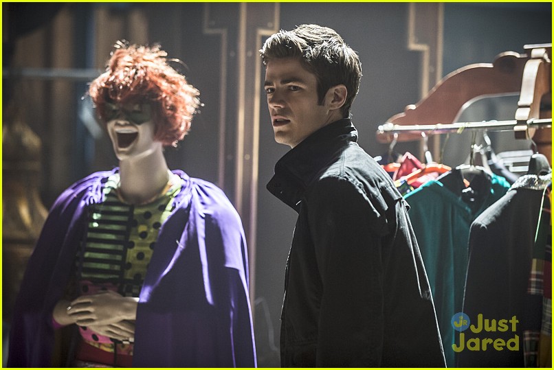 Mark Hamill Reprises His Role as The Trickster on Tonight's 'The Flash ...