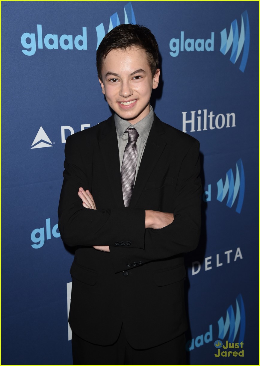 Gavin MacIntosh & Hayden Byerly Bring #Jonnor To GLAAD Media Awards ...