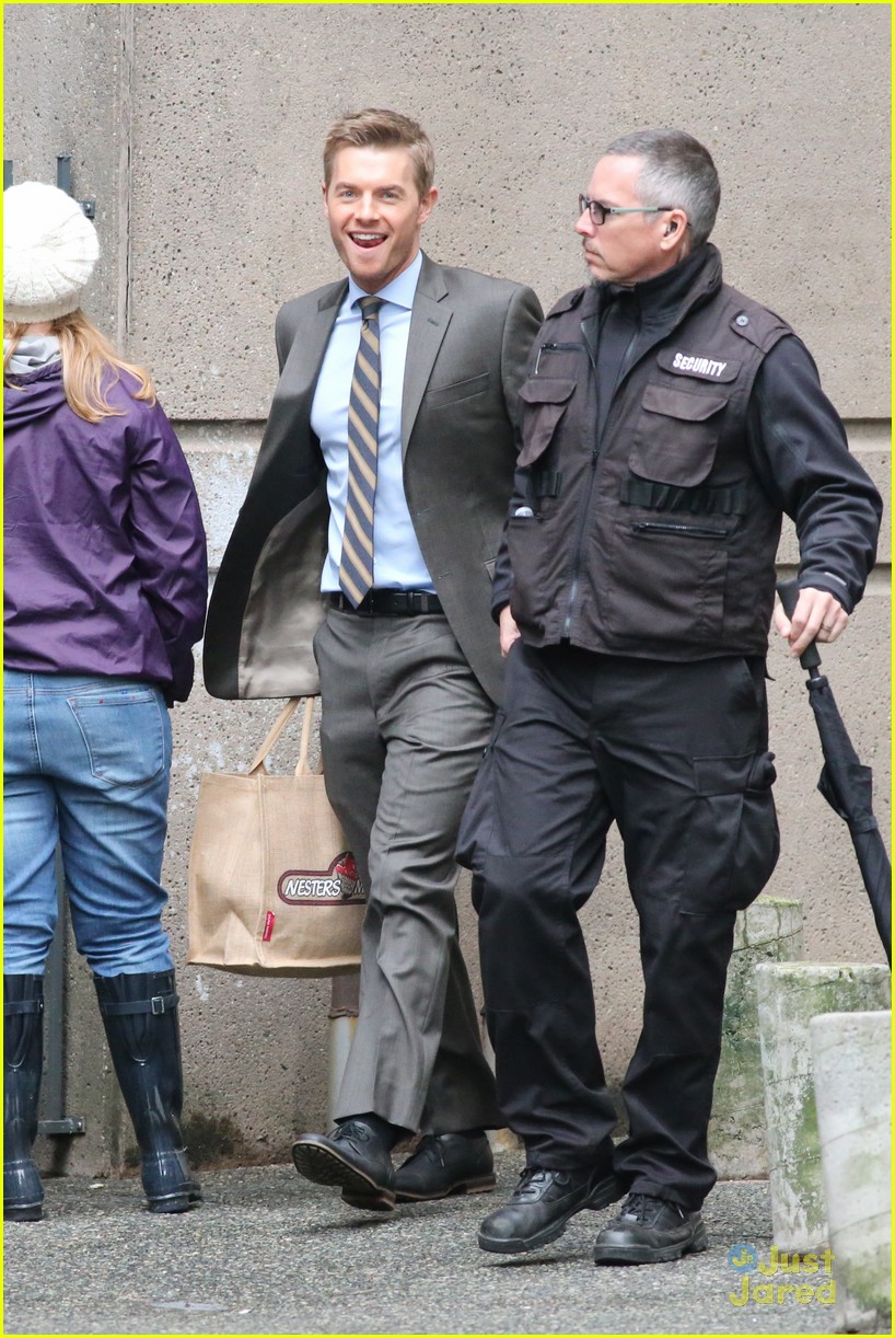 Full Sized Photo of grant gustin rick cosnett flash set silly 09 ...