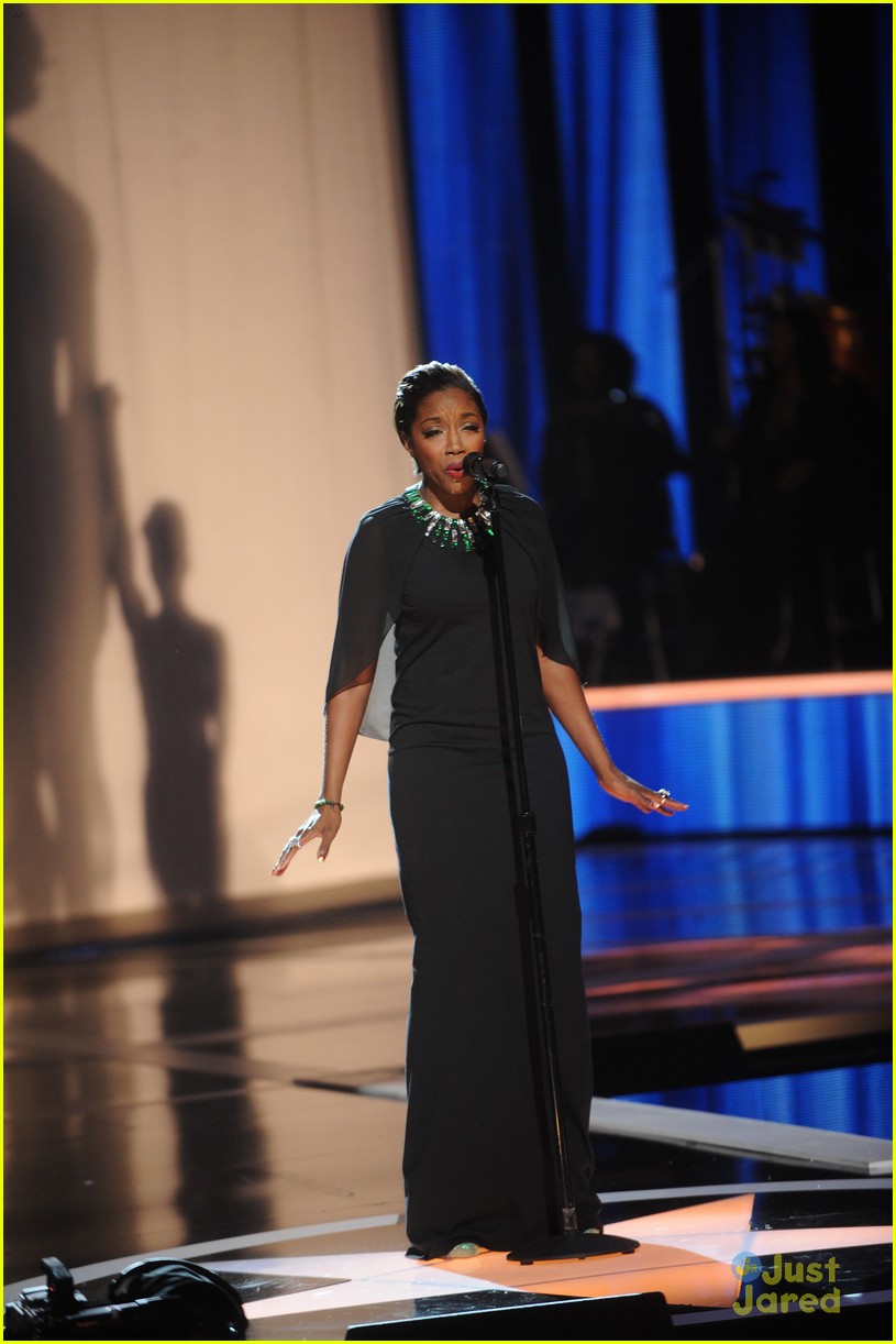 Kat Graham Kills it With Her Stylish 'Black Girls Rock' Outfit | Photo ...