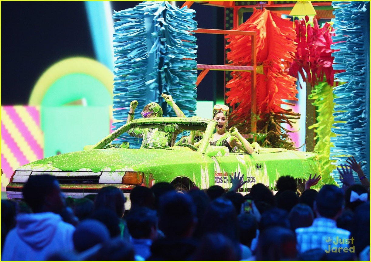 Watch Kira Kosarin & Jack Griffo Get Slimed At Kids Choice Awards 2015 ...