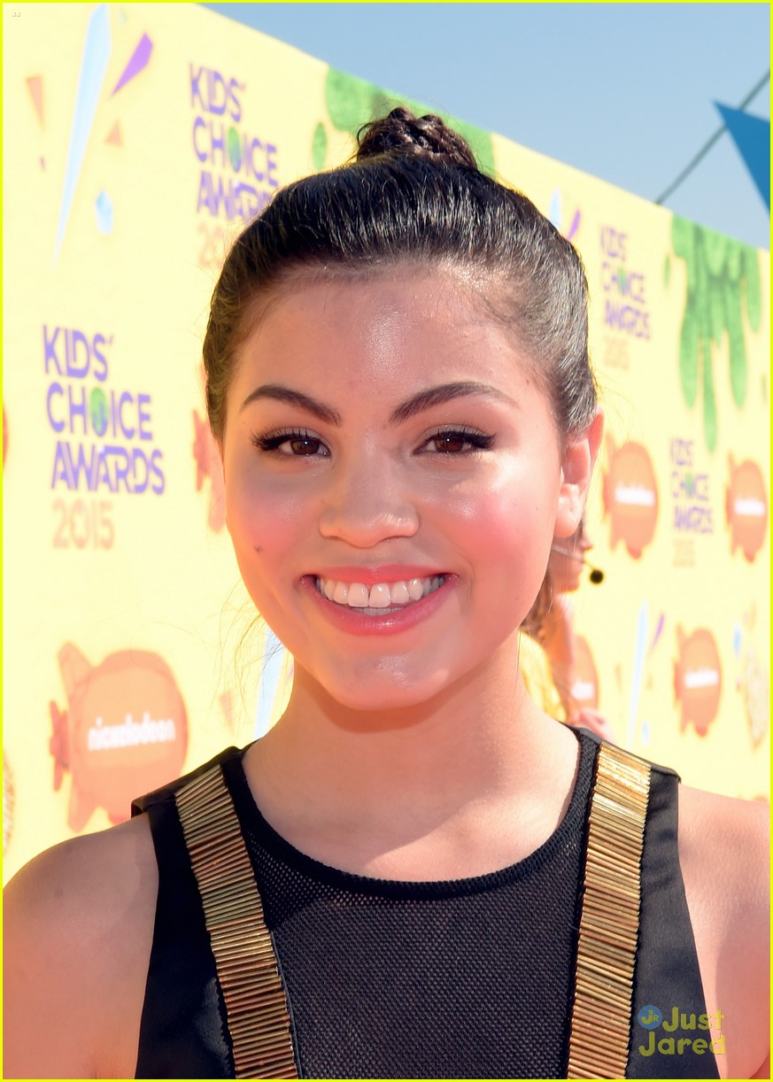 Paola Andno & Daniela Nieves Get Magical at the Kids Choice Awards 2015 ...