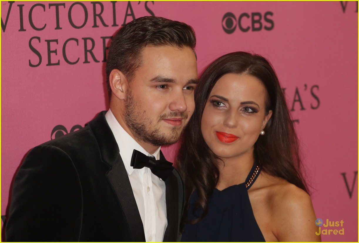 Liam Payne Loves & Misses Girlfriend Sophia Smith | Photo 790008 ...