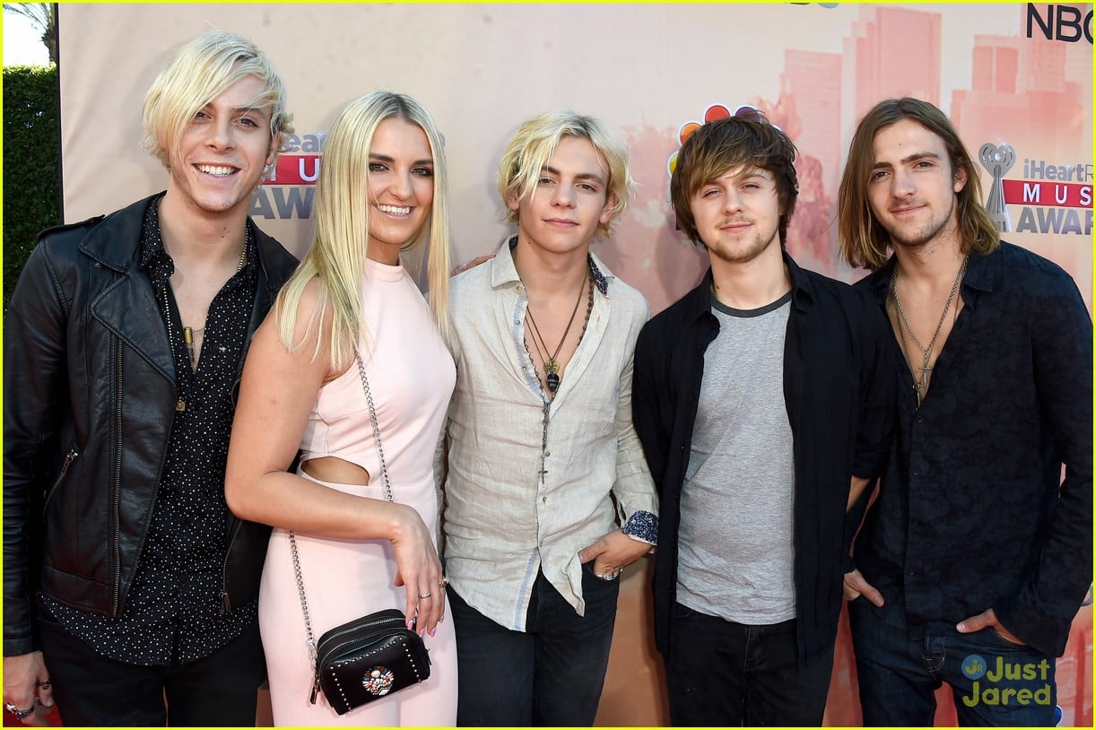 R5 Attends iHeartRadio Music Awards 2015 Alongside Echosmith! | Photo ...