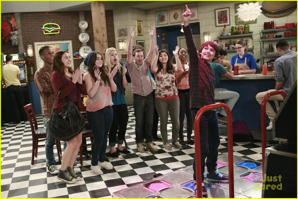 Oops! Adam, Bree & Chase Leave Some 'Lab Rats' Behind! | Photo 790775 ...