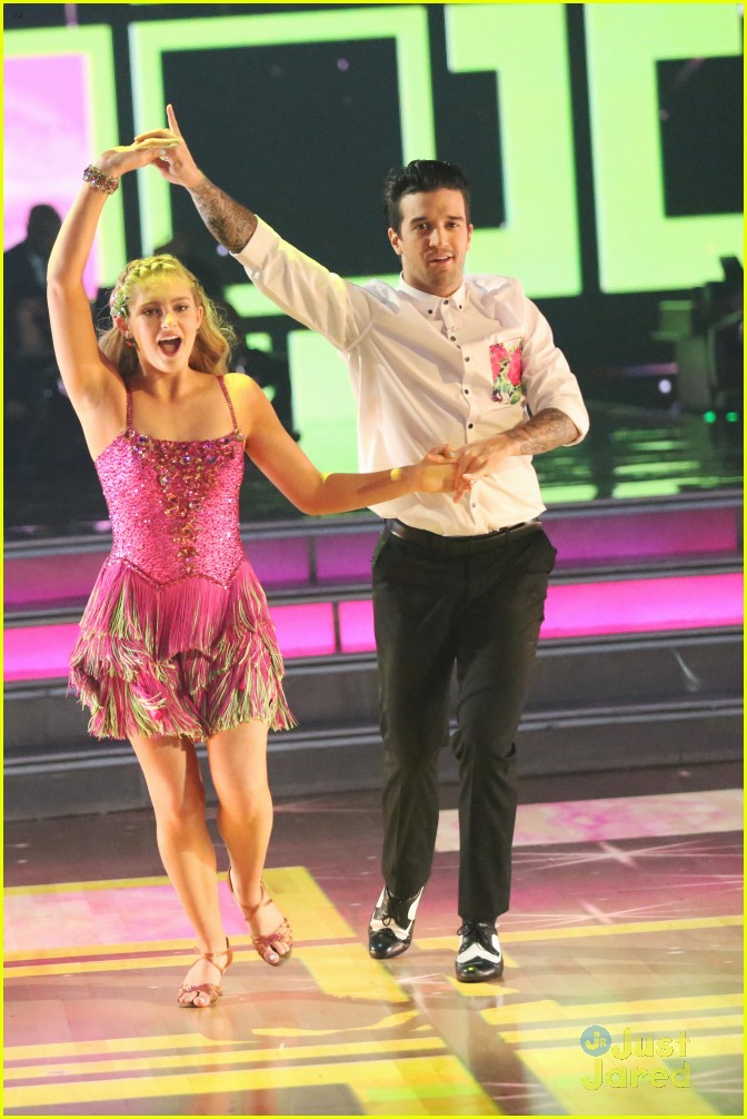 Willow Shields & Mark Ballas Get Support From Sadie Robertson at 'DWTS ...