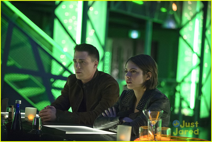 Felicity's Mom is Back on Tonight's 'Arrow' | Photo 794293 - Photo ...