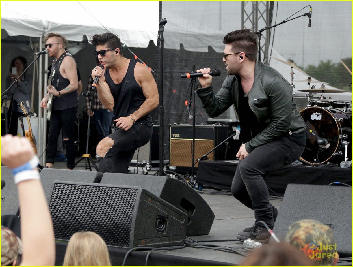 Dan + Shay Tease Their Performance With Nick Jonas For ACM Awards 2015 ...