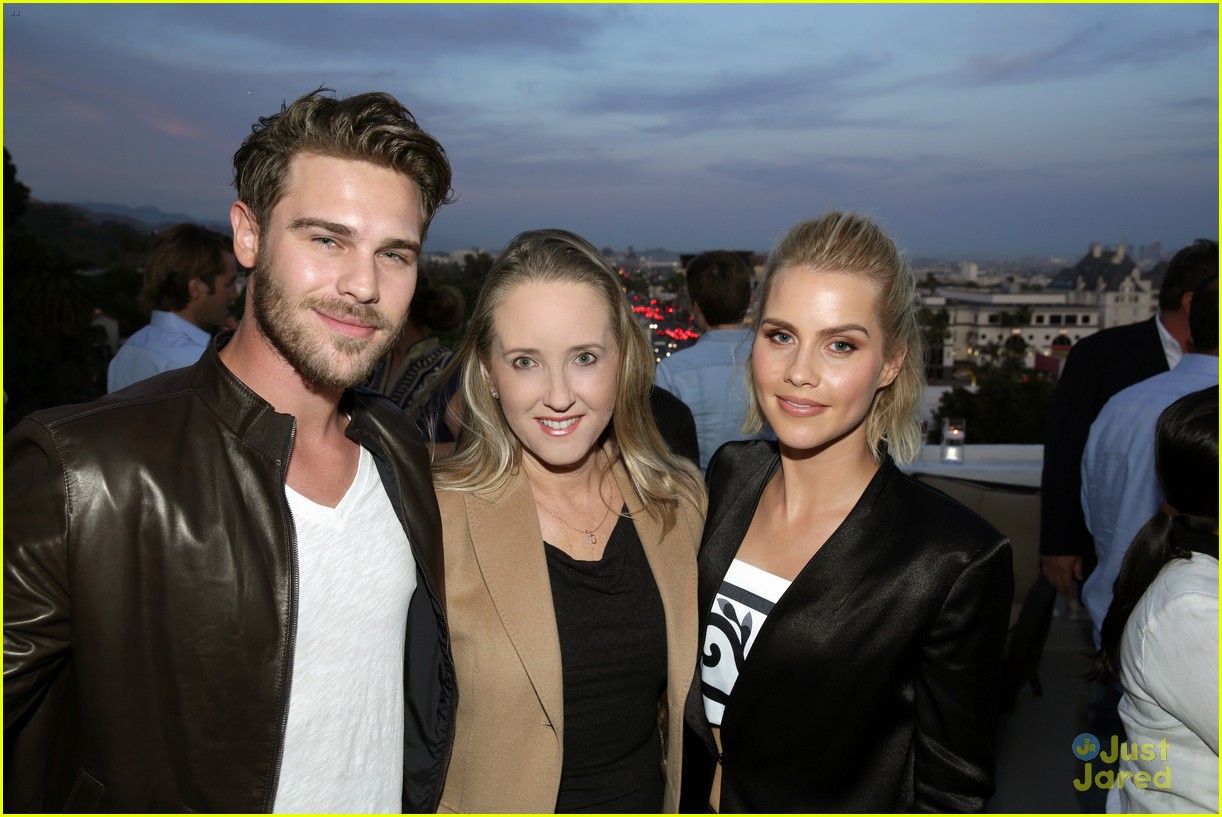 Claire Holt & Grey Damon Draw Attention to 'Aquarius' | Photo 807247 ...