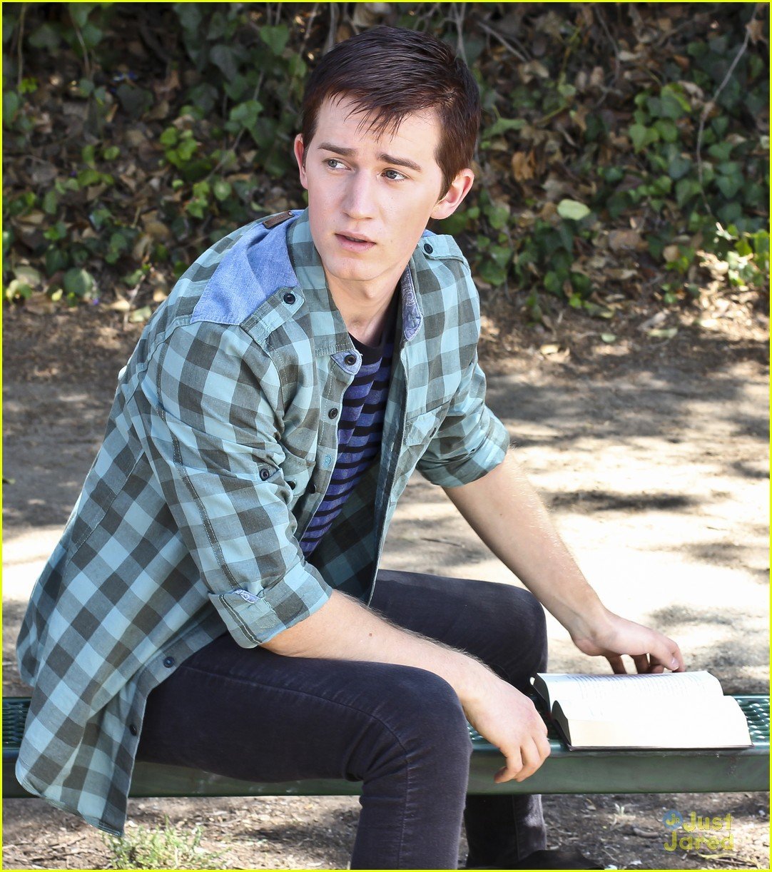 Jason Dolley Sports Dark Hair In Exclusive 'Helicopter Mom' Stills ...