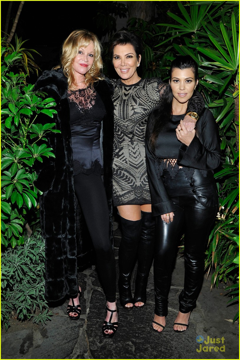 Full Sized Photo of kendall jenner kardashian family calvin klein ...