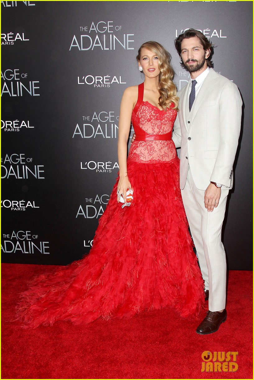 Blake Lively Brings Her Family to 'Age of Adaline' Premiere! | Photo ...