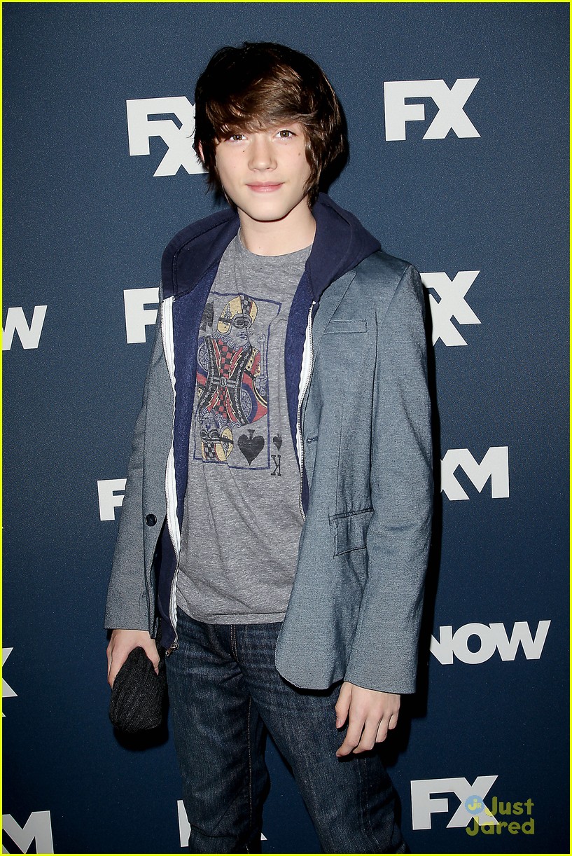 Elizabeth Gillies Hits FX's Upfront Bowling Party with 'The Americans ...