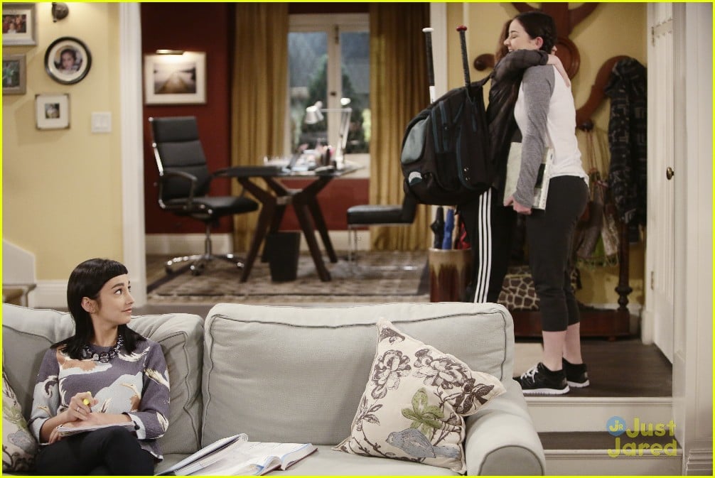 Does Cammy Have A Crush on Eve on 'Last Man Standing'? | Photo 795241 ...