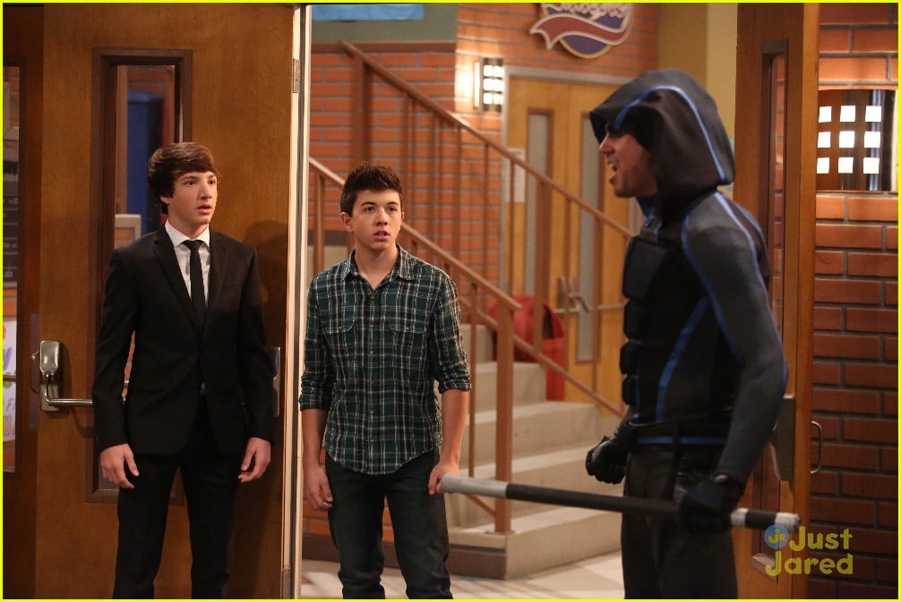 Sparks Fly All Around Tonight's 'Mighty Med' - Get A Sneak Peek ...