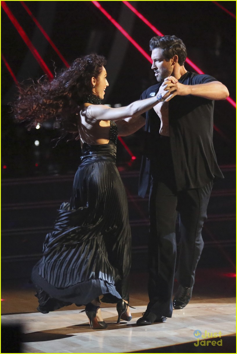 Meryl Davis is Excited to See Her 'DWTS' Family During Anniversary ...