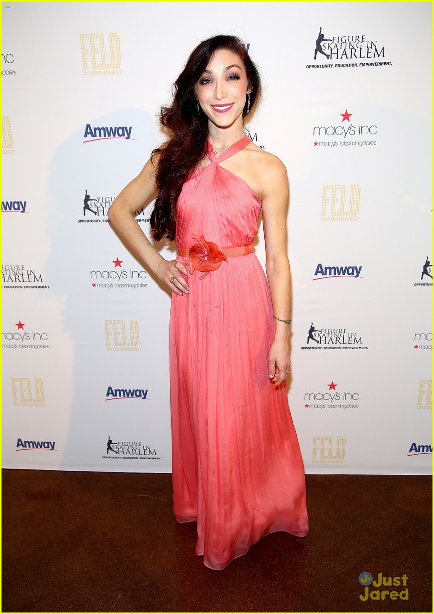 Meryl Davis & Maksim Chmerkovskiy Reunite for Skating With The Stars ...