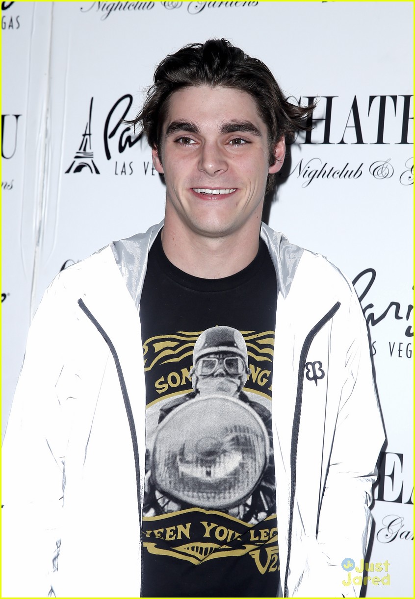 RJ Mitte Fights to End People's Misconceptions on Disabilities | Photo ...