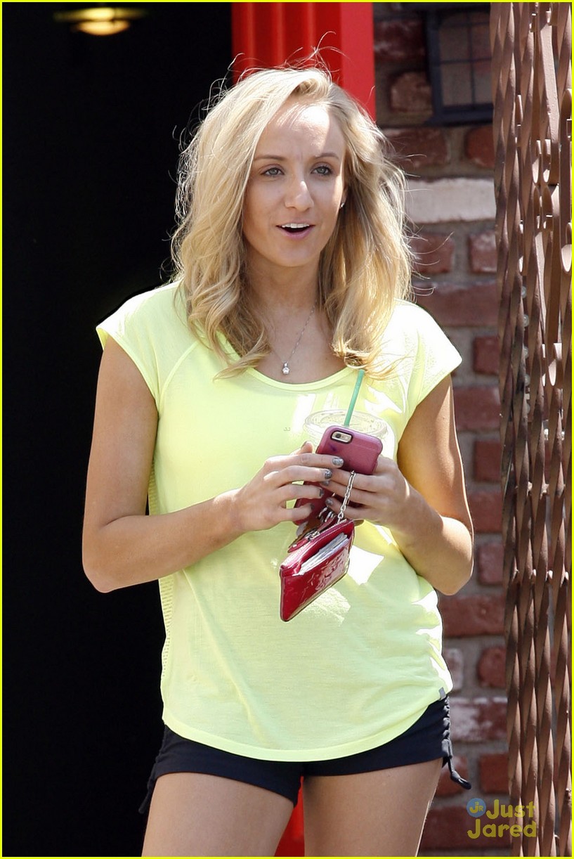 Derek Hough Calls Disney Week DWTS Dance With Nastia Liukin 'Whimsical ...