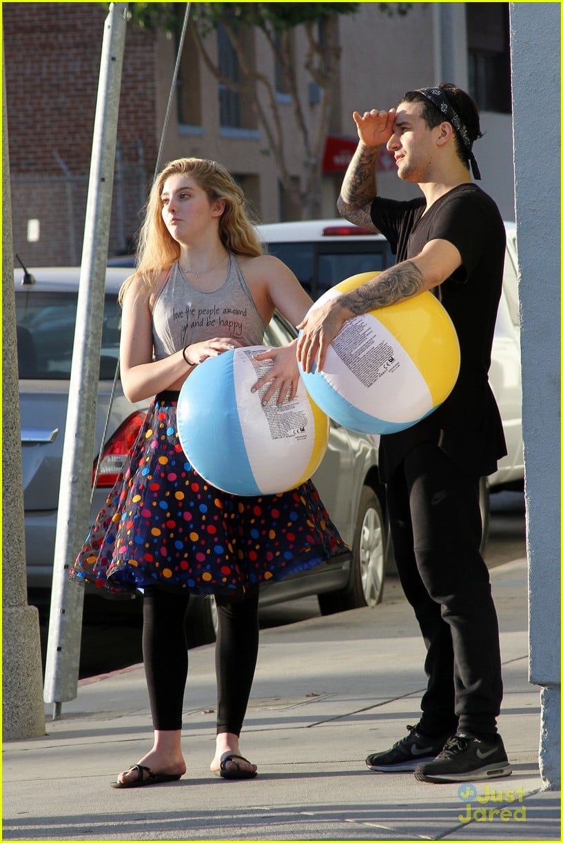 Willow Shields & Mark Ballas Break Out The Beach Balls For DWTS Spring Break Week Promos | Photo ...