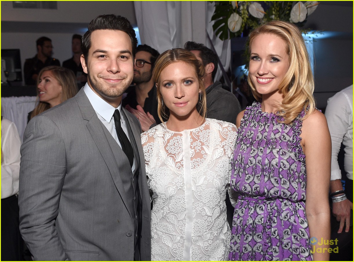 Full Sized Photo Of Brittany Snow Anna Camp Skylar Tyler Elle Women In