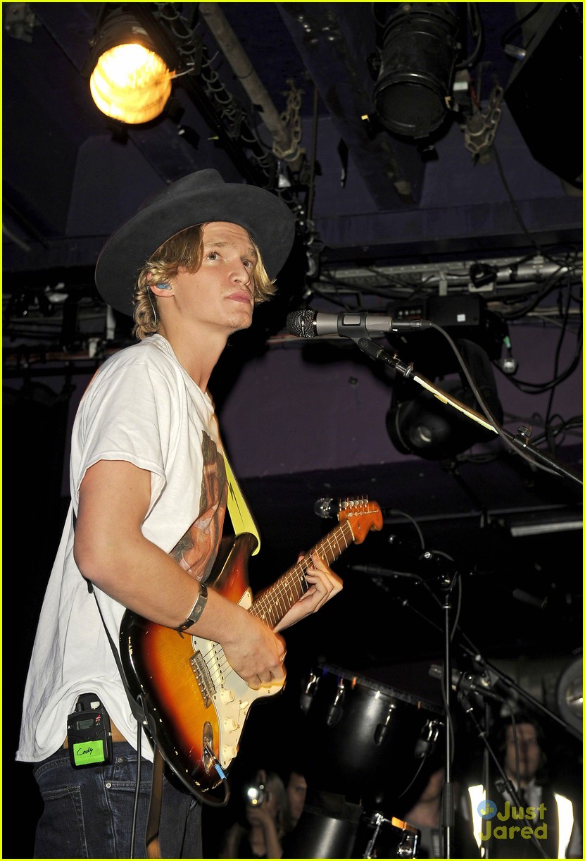 Cody Simpson Loves Music More Every Day | Photo 809748 - Photo Gallery ...
