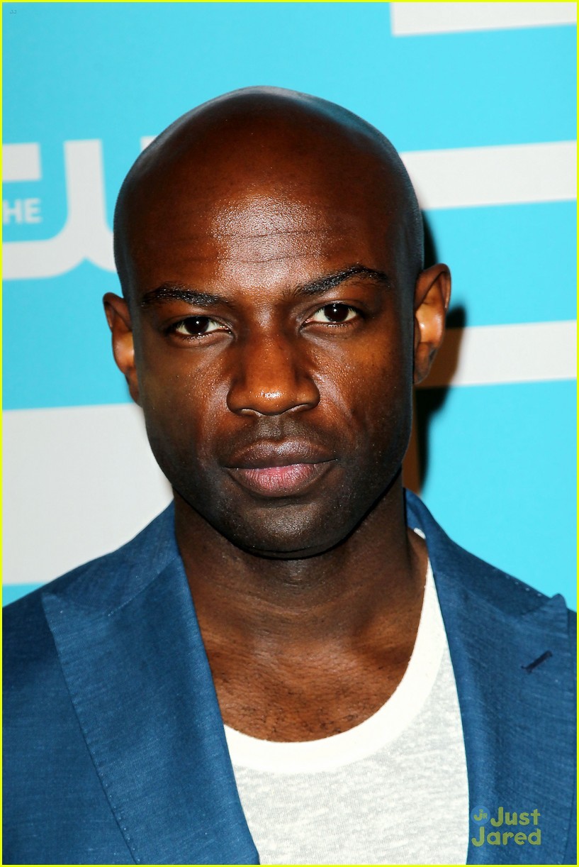 Chris Wood & 'Containment' Cast Hit Up CW Upfronts In New York City ...