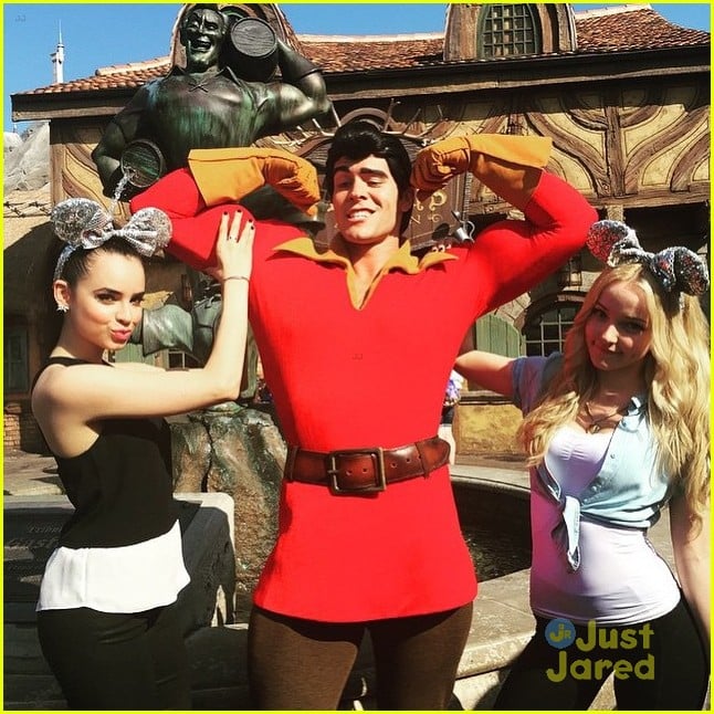 Dove Cameron & Sofia Carson Meet Their 'Descendants' Parents at Walt ...