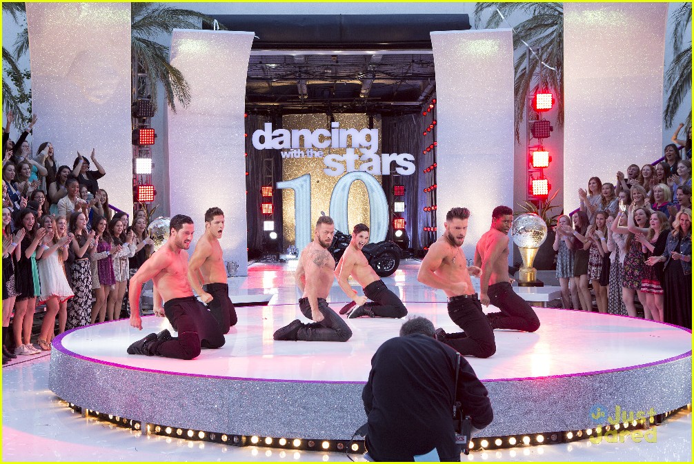 Full Sized Photo of fifth harmony dwts performance female male pros 02 ...