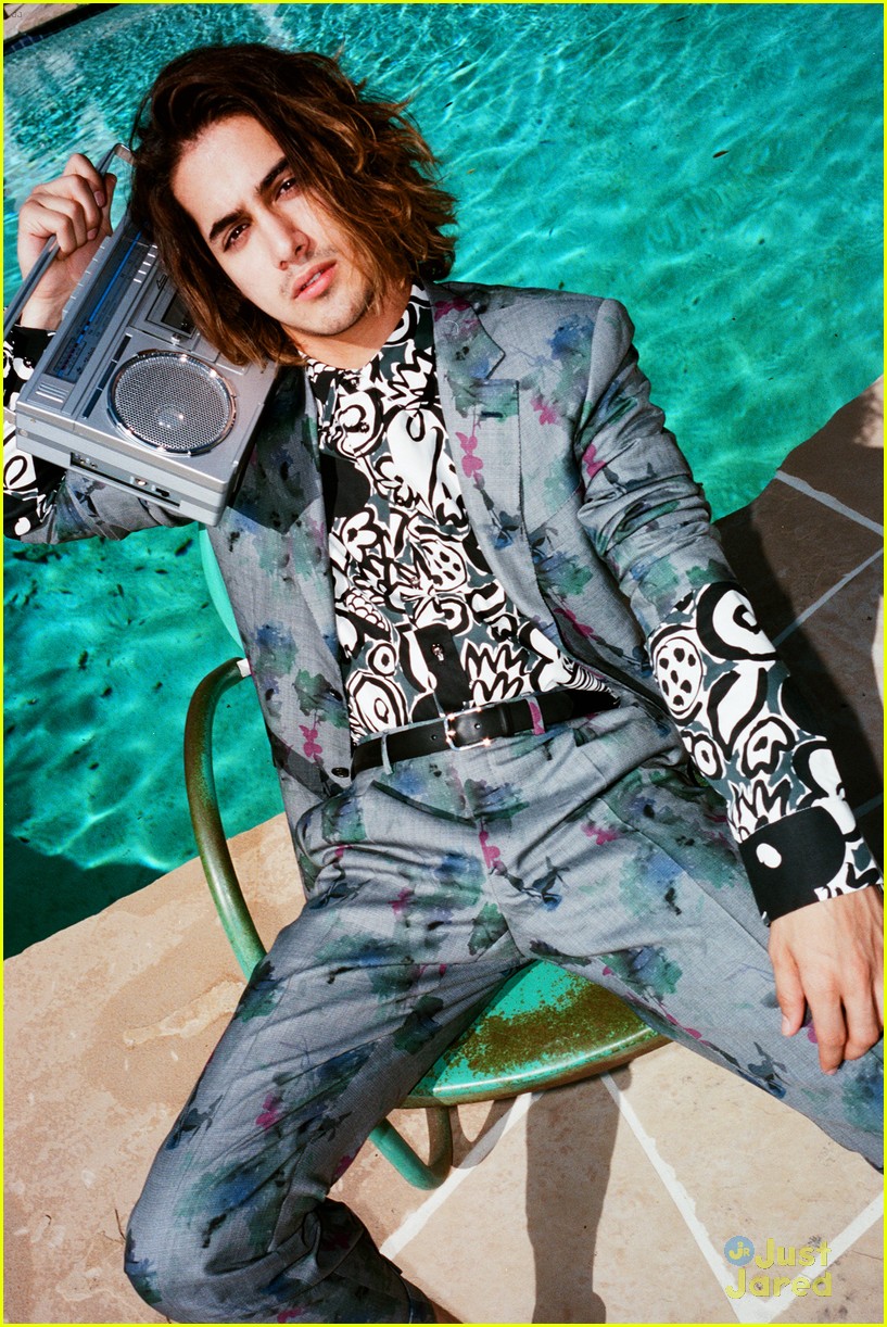 'Jem & the Holograms' Cast Lands Feature in Nylon's 'Young Hollywood ...