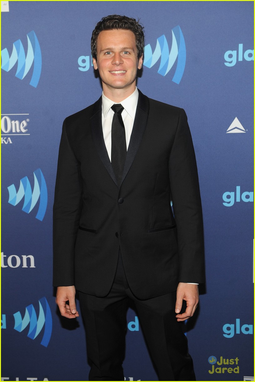 Jussie Smollett & Jonathan Groff Are Good-Looking GLAAD Guys! | Photo ...
