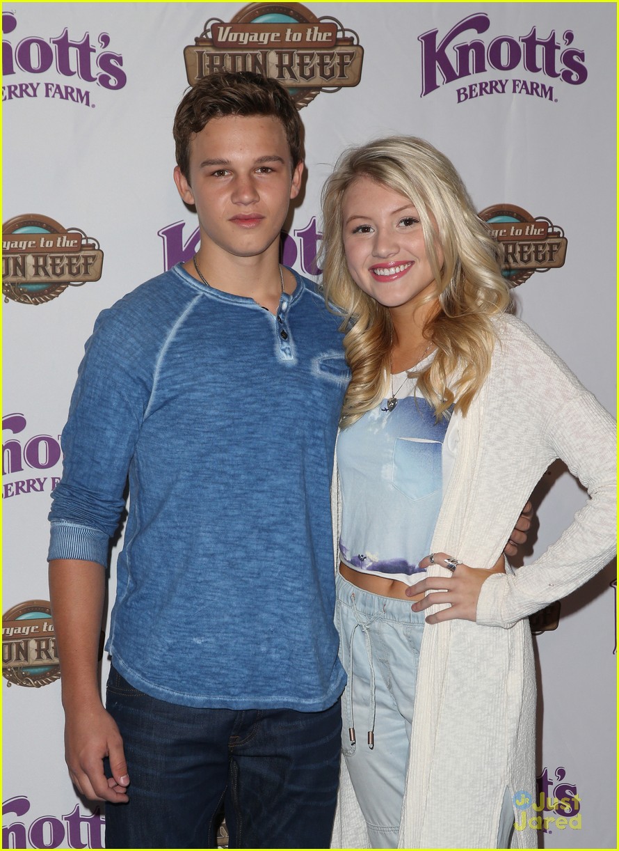 Gavin MacIntosh & Hayden Byerly Brave The Rain For Knott's Berry Farm ...