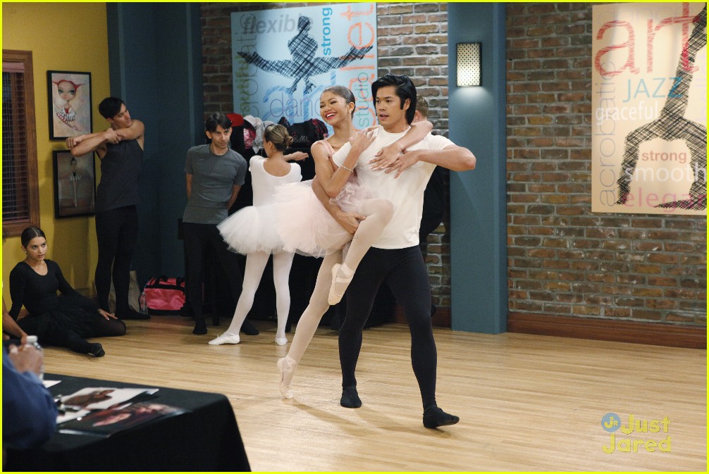 Ross Butler Takes Ballet With Zendaya In New 'K.C. Undercover'! | Photo ...