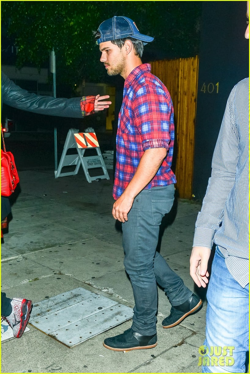 Taylor Lautner's Show 'Cuckoo' Has Been Renewed for a Third Season ...