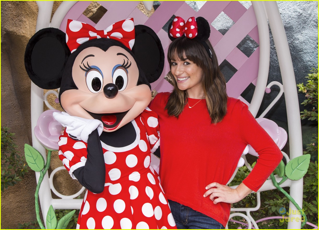 Lea Michele Has Tea Party With Minnie Mouse at Disneyland | Photo ...