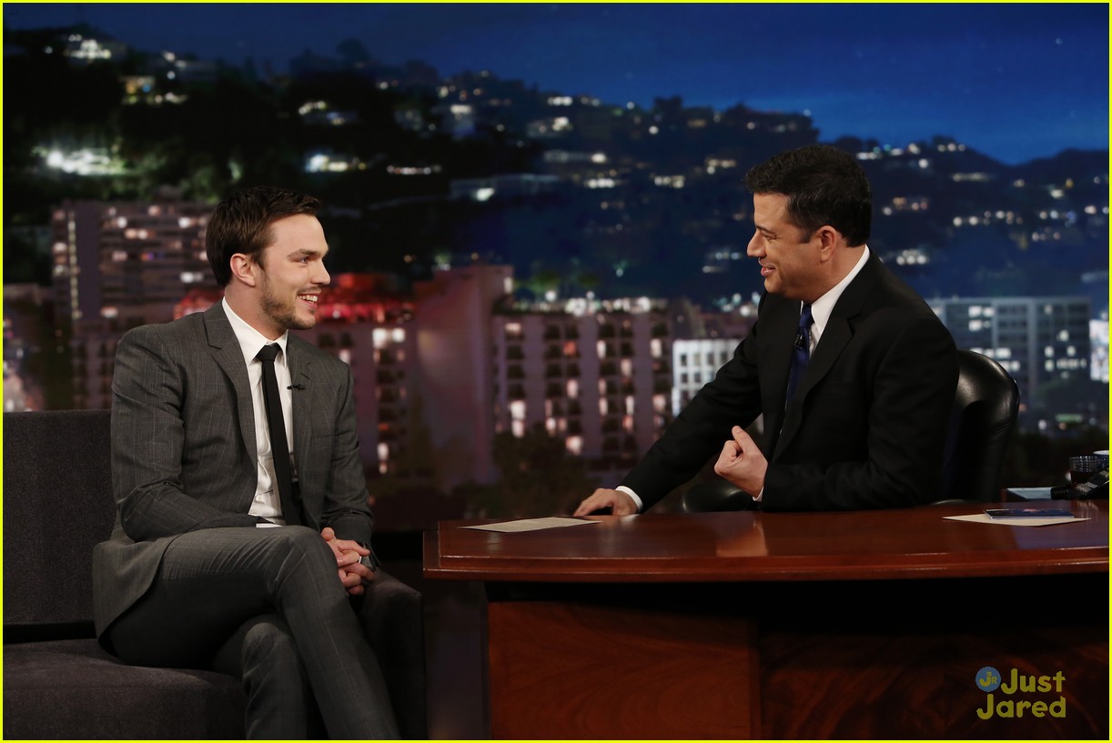 Nicholas Hoult Makes Us Swoon at the 'Mad Max: Fury Road' Premiere ...